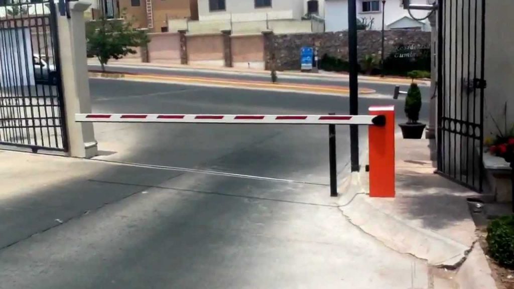 barrera automatica FAAC 615 - Mundo-Portones.cl barreras para empresas y condominios